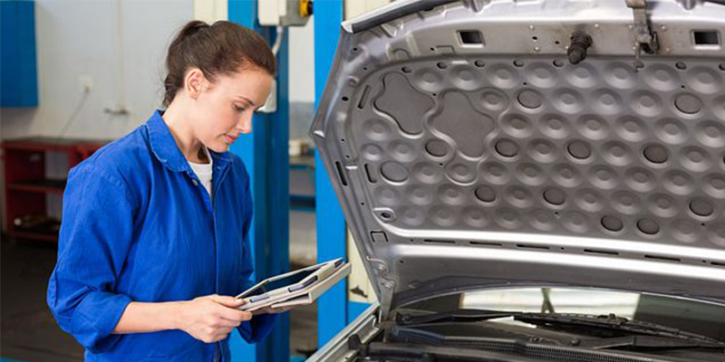 Why manufacturers are losing millions to legacy tech | Pega